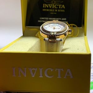 Invicta | Accessories | Invicta Pearl Face Gold And Silver Womans Watch ...